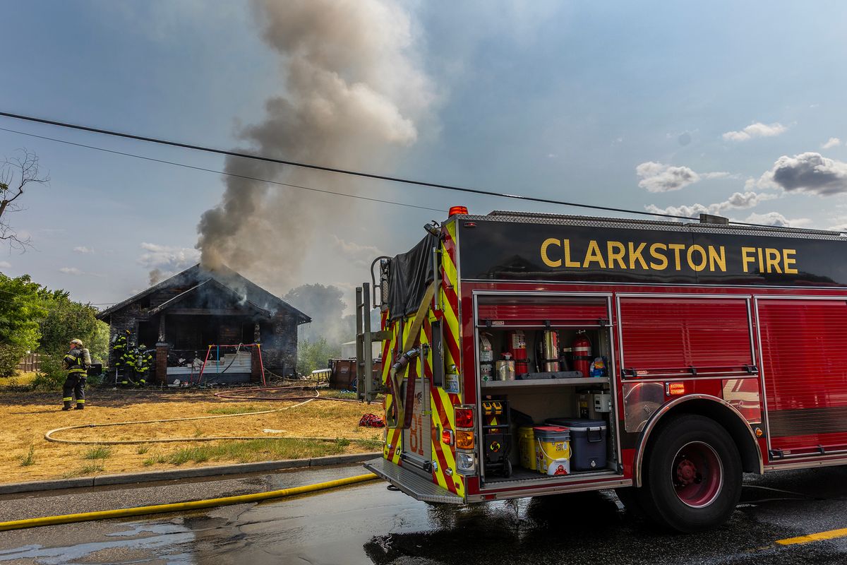 Clarkston officials vote to eliminate EMS