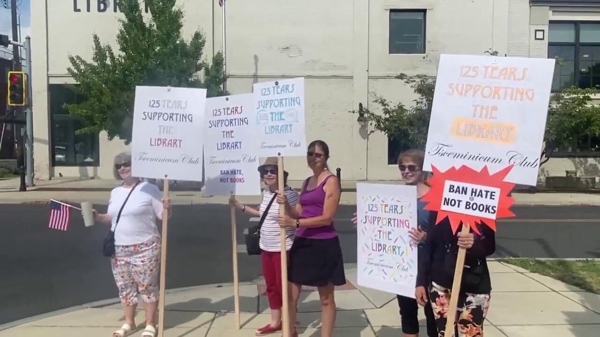 Pro-library demonstrates gather in downtown Lewiston on Monday morning