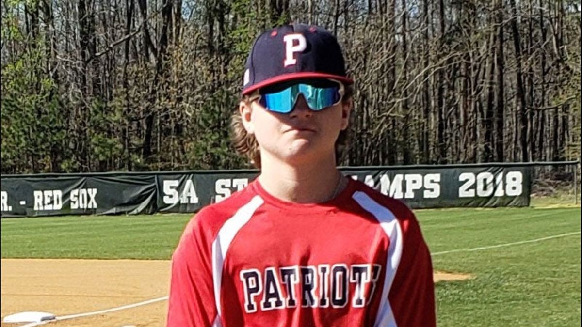 Seitz pitches perfect game