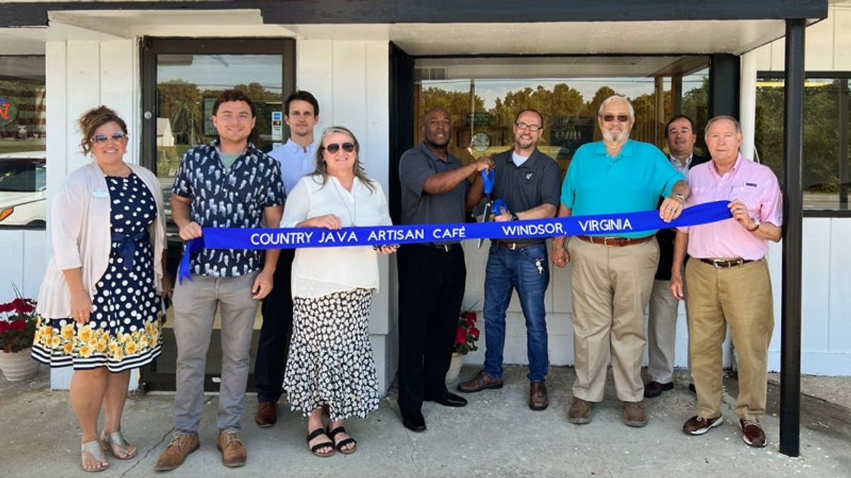 Country Java Artisan Cafe offers a bit of country and city