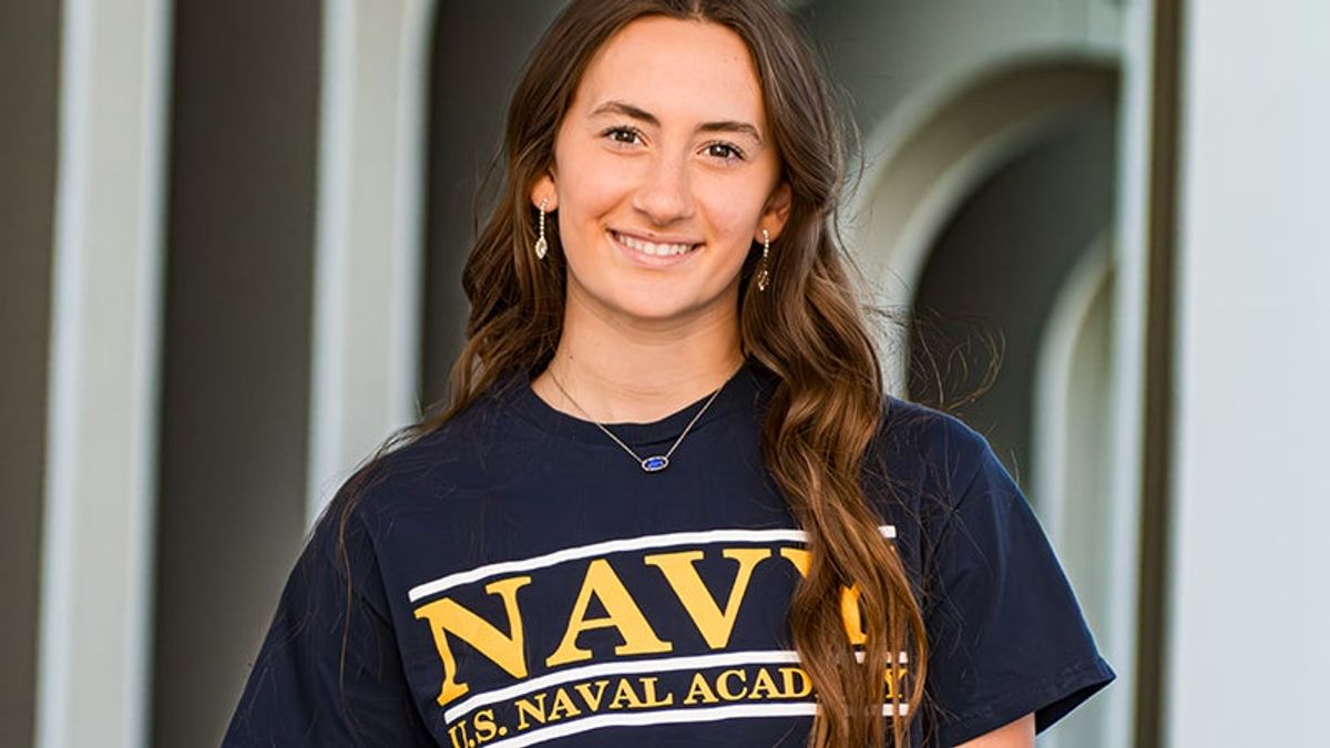 Anchors aweigh: Madelyn Berry heads to Naval Academy as Smithfield Hig...