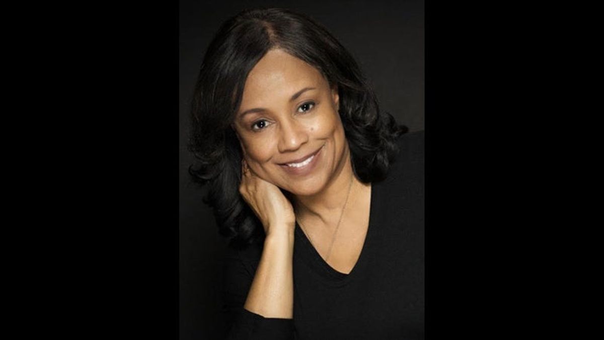 Smithfield actress to star in Norfolk play