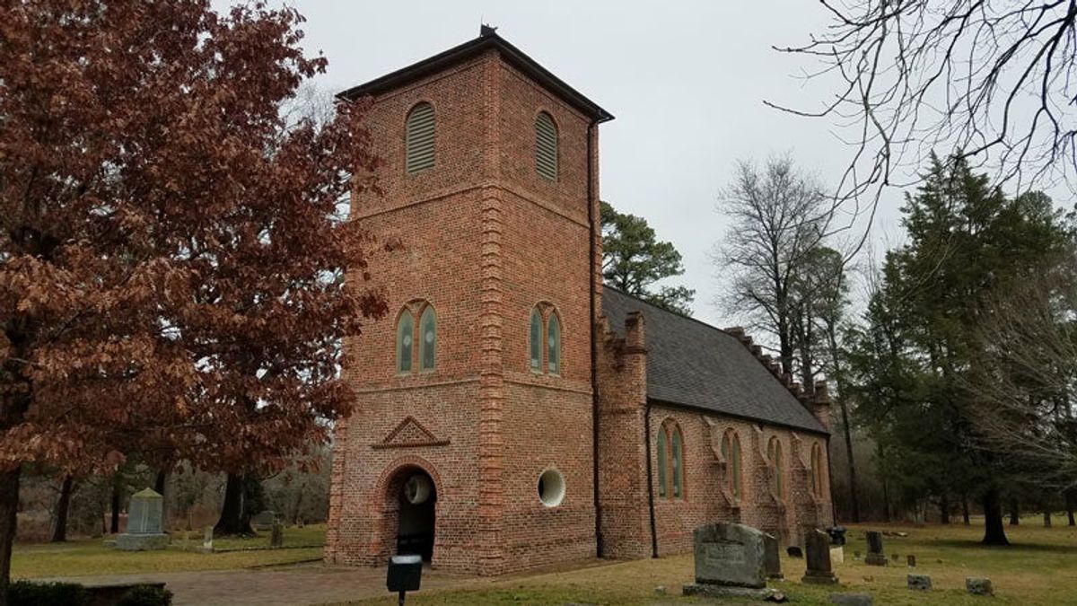 VIDEO: Smithsonian, St. Luke's personnel talk bones buried beneath 17t...