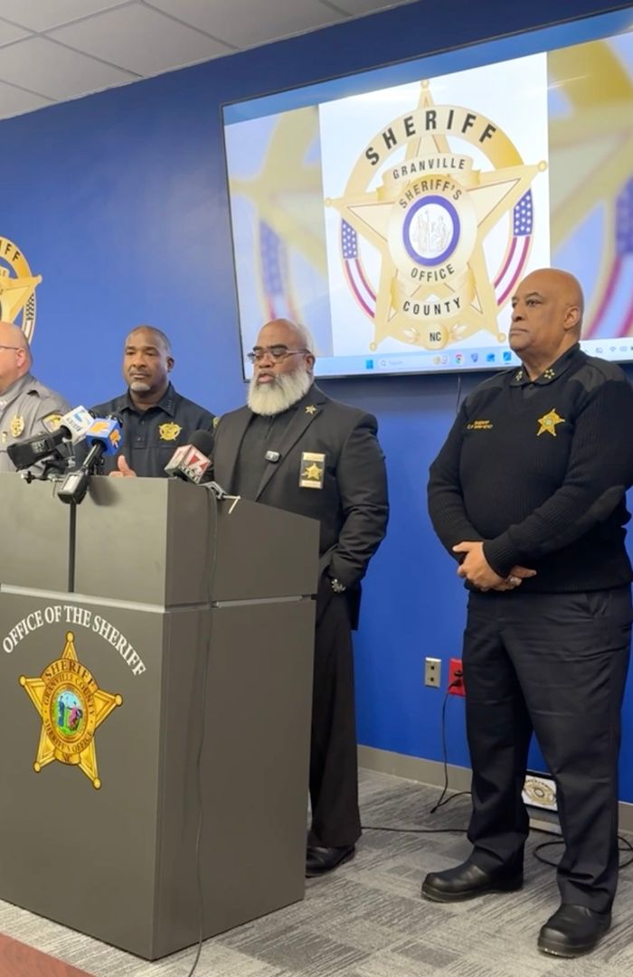 Man wounds two, kills self