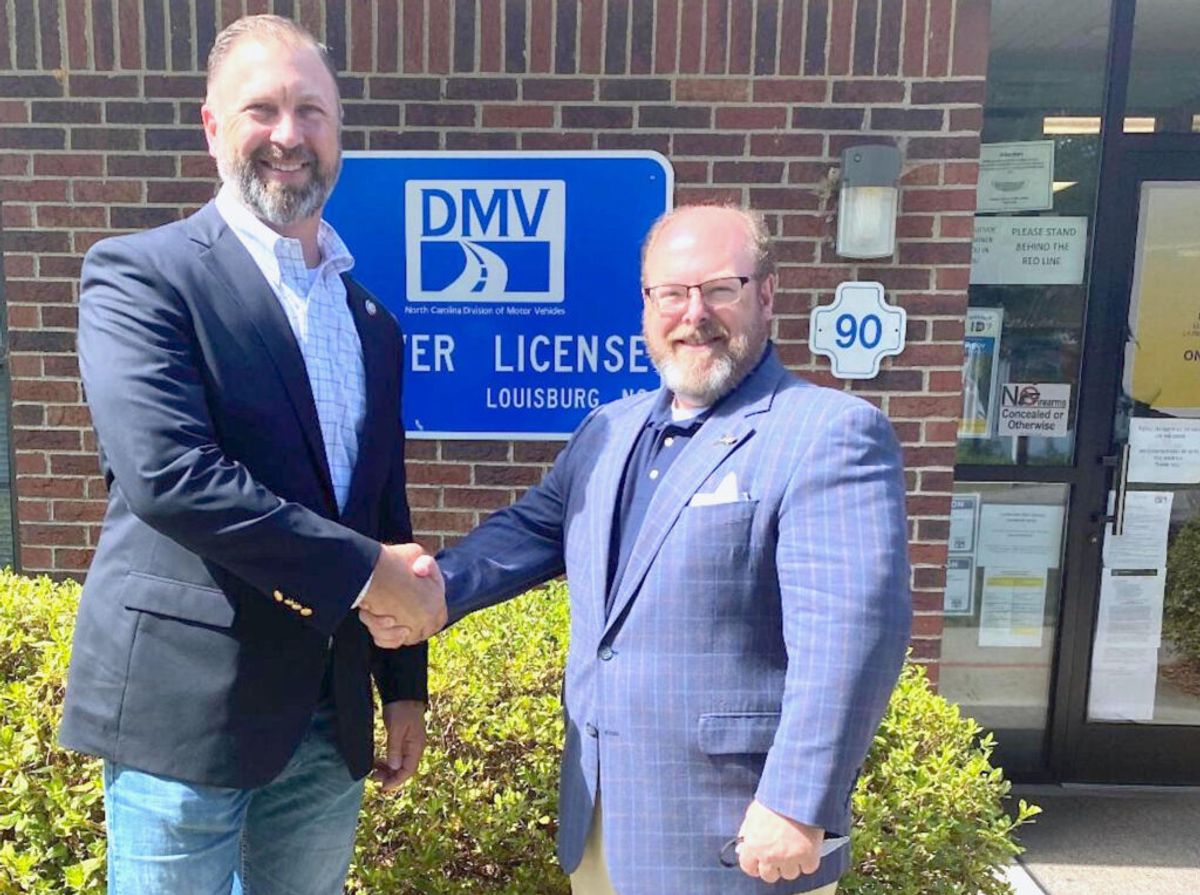 Wait time complaints prompt DMV office tour