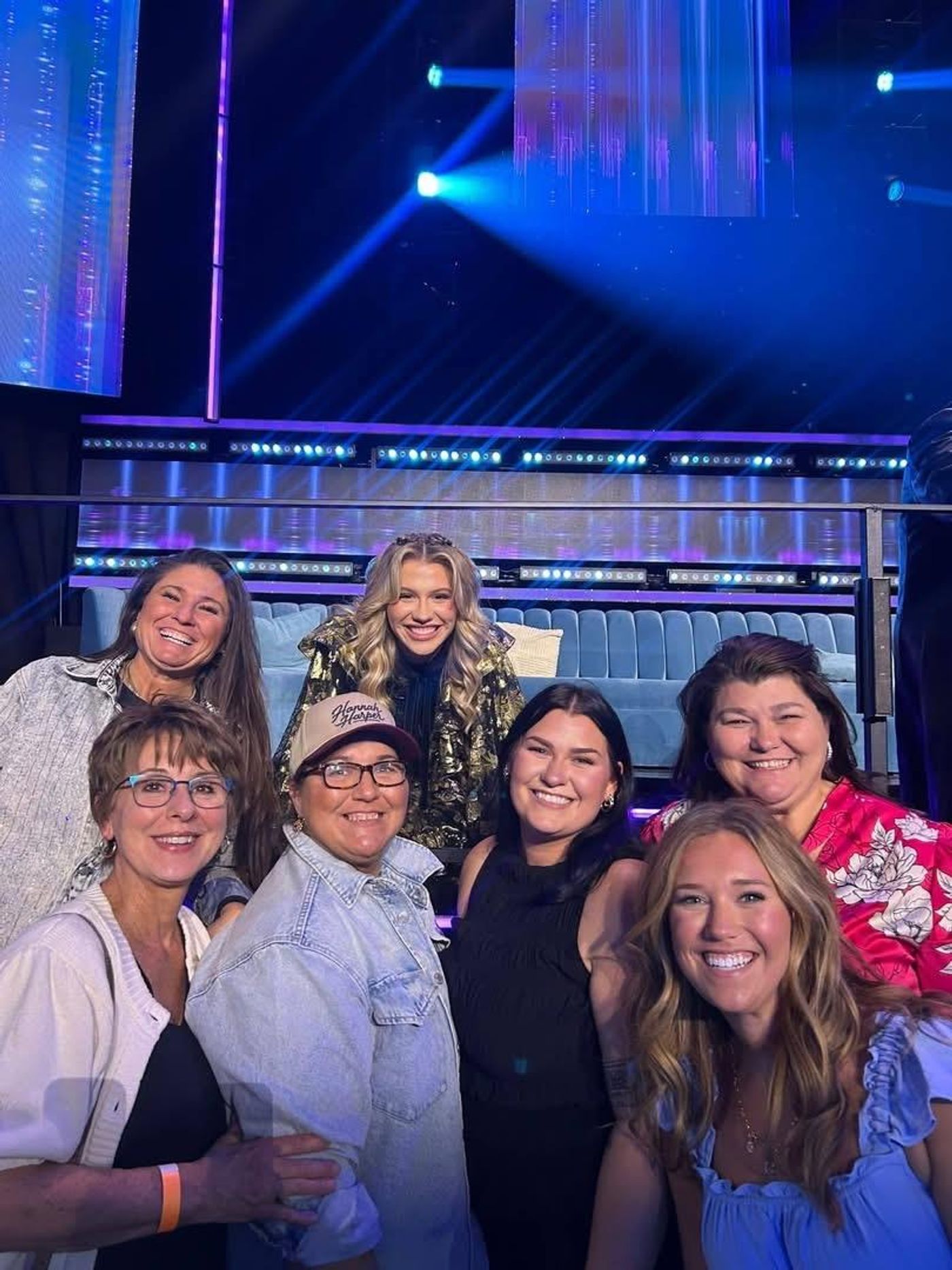 Inside the American Idol Studio With Hannah Harper and Her T...