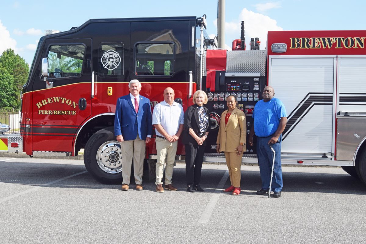 Brewton council tours new BFD truck