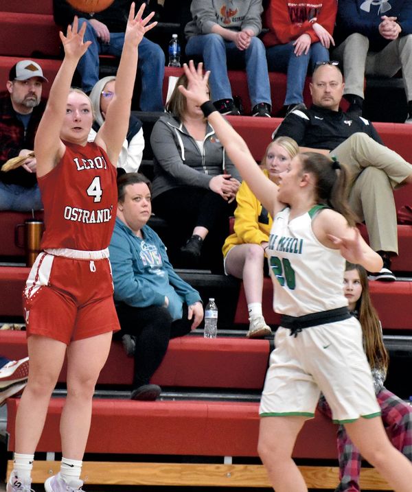 Athletics outlast Cardinals in play-in game