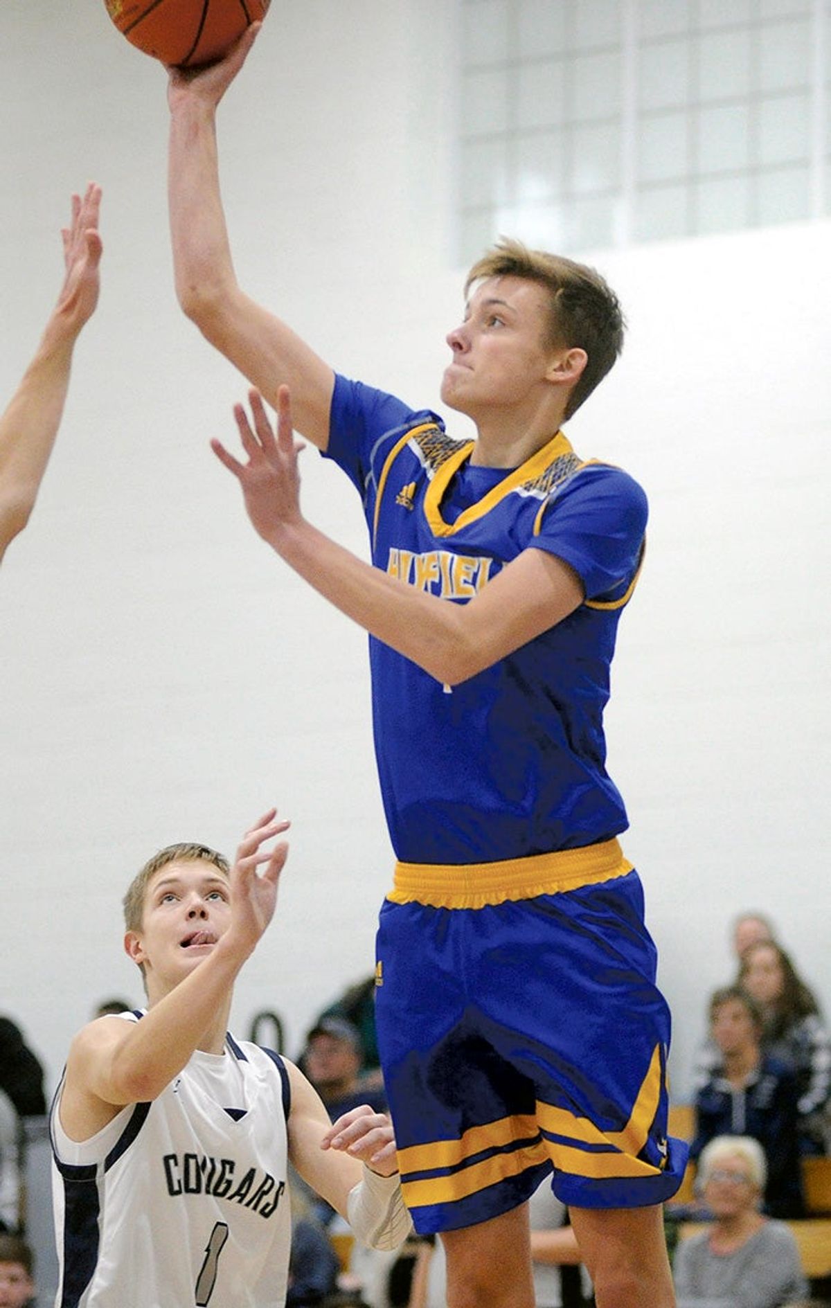 Vikings win tournament with 8th straight victory