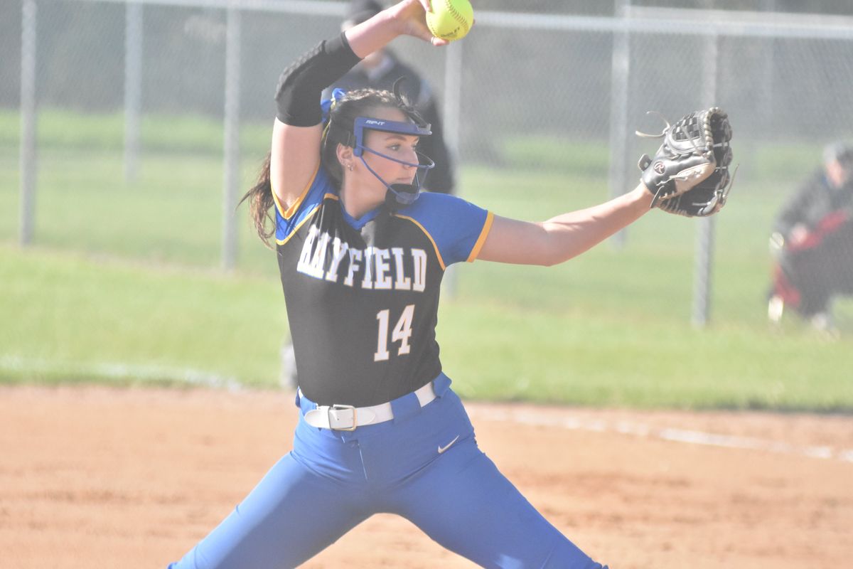 Bamlet drives in five, Vikings keep season alive