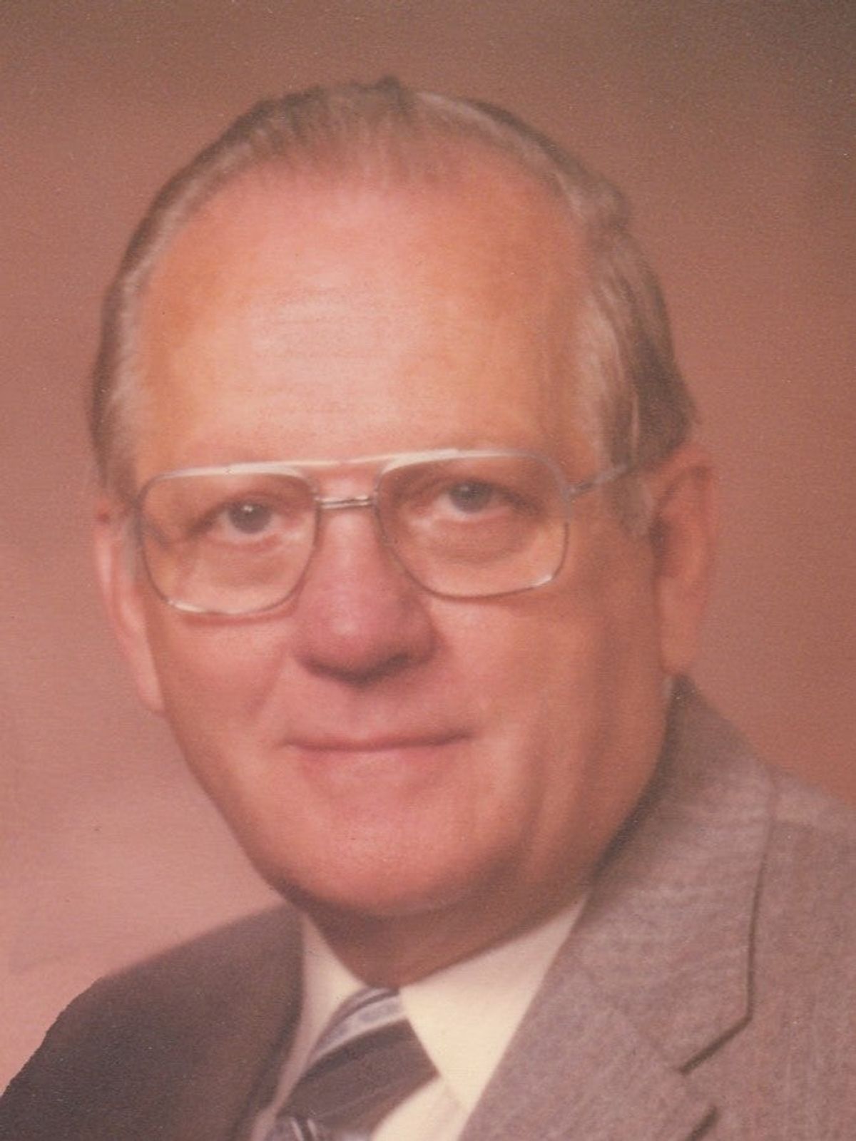 Robert D. Hanson, 95