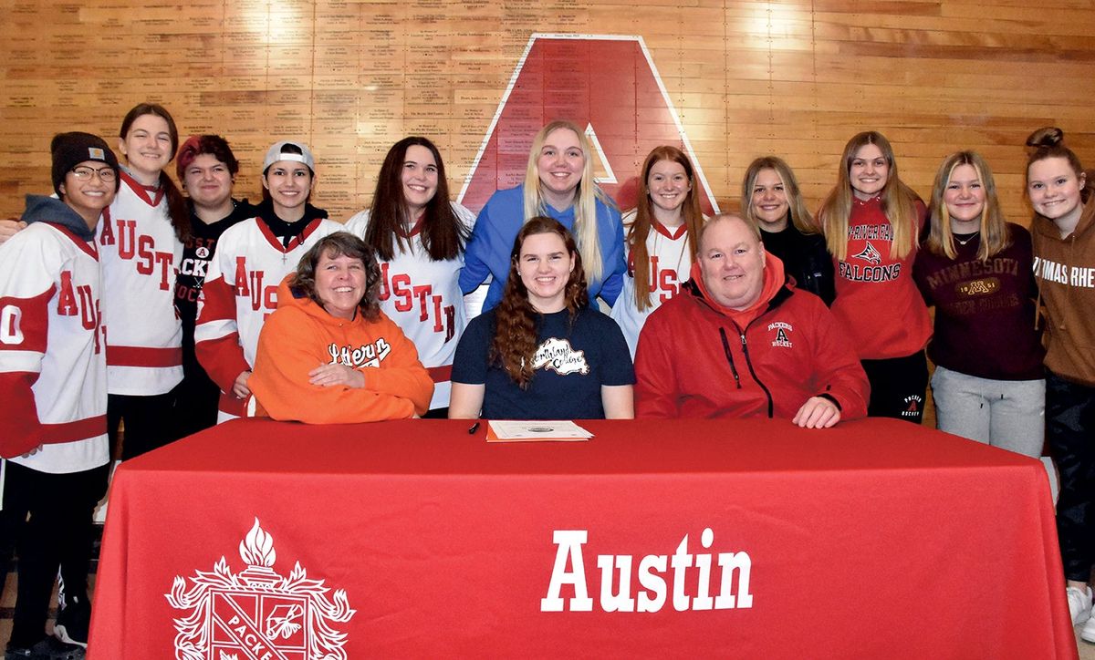 Austin's Holtz commits to Northland