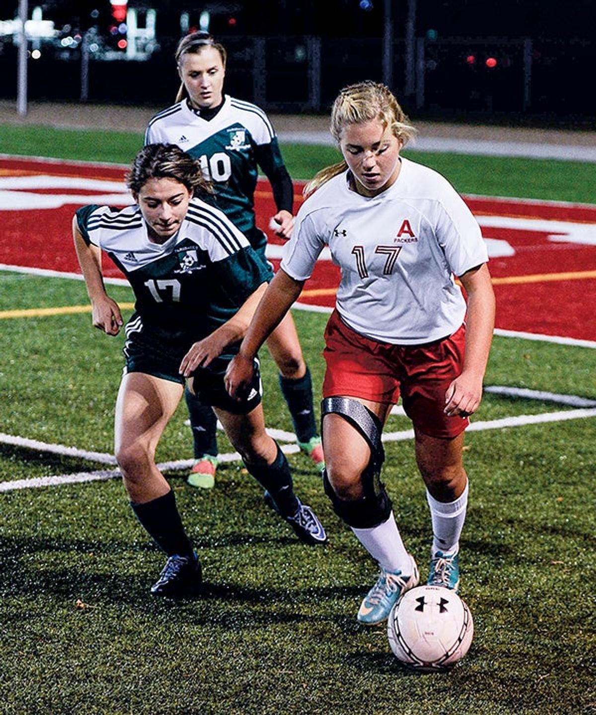 Girls soccer: Younger sisters step up in playoff win for Pac...