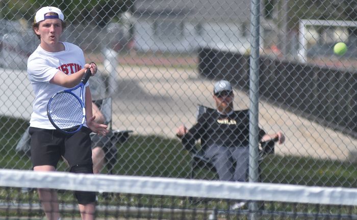 Packer tennis team falls short against Falcons in Section 1A...