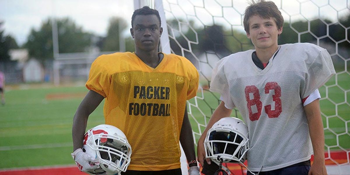 Learning from the best: Austin football team practices with ...