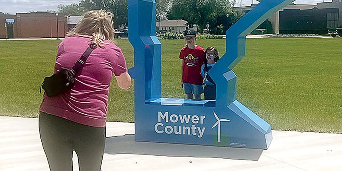 New sculpture is giving visitors another destination stop in Austin