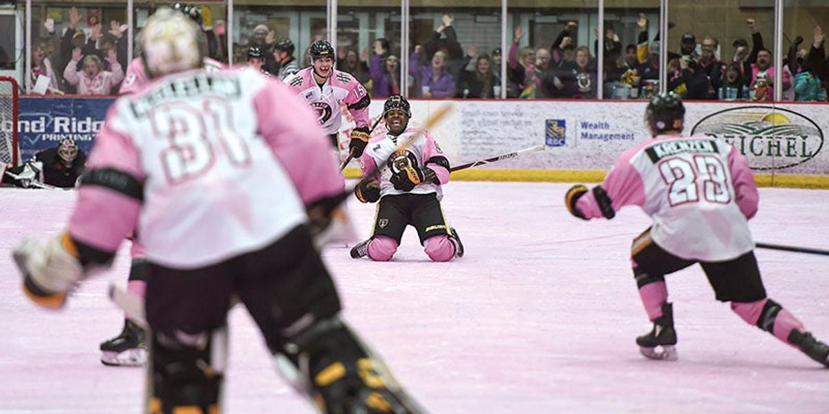 Sheriff lays down the law on Paint the Rink Pink Night
