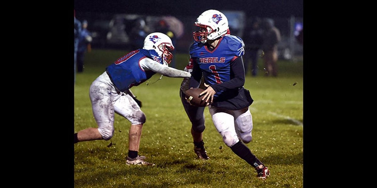 Rebels struggle against Houston's ground game