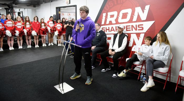 A new hope: Vikings wide receiver Adam Thielen helps celebrate renovat...