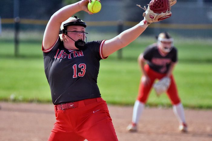 Cougars down Packer softball team