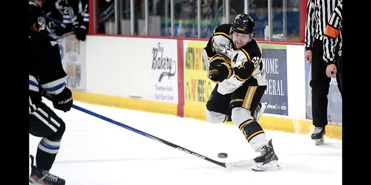 Bruins roar past Norsemen to clinch a playoff spot