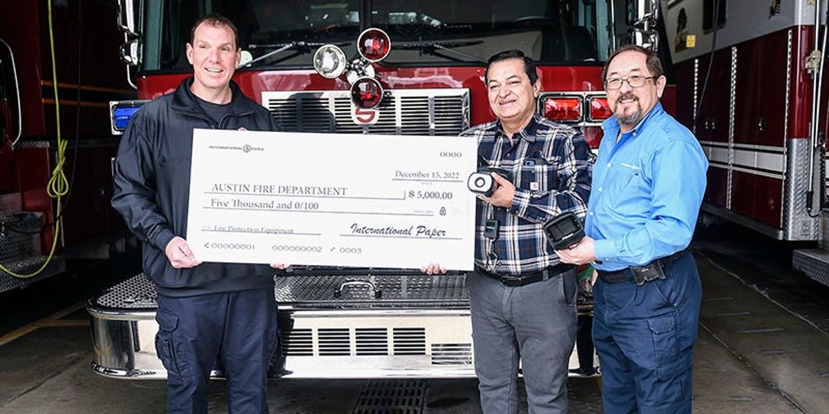 International Paper Foundation donates funds to Austin FD