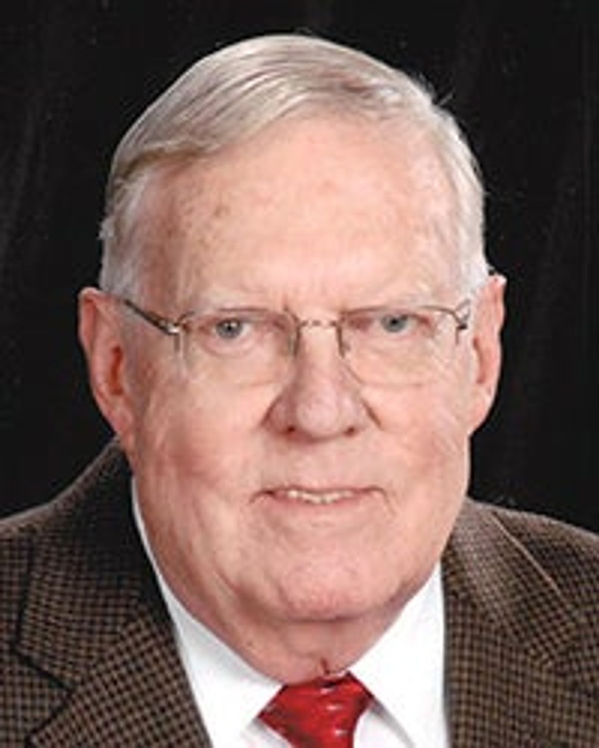 Kenneth Carlson, 88