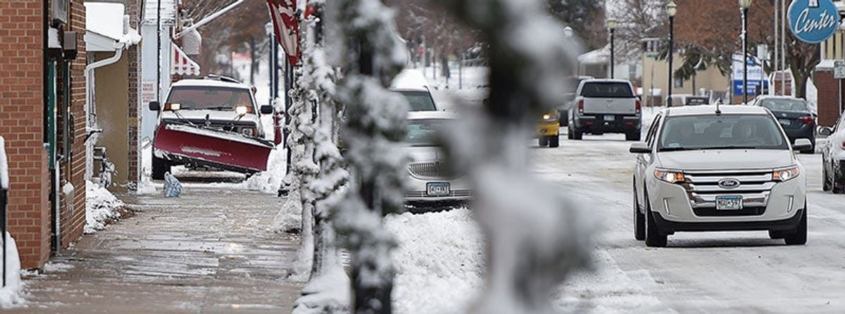 Wintry mix, snow expected this weekend