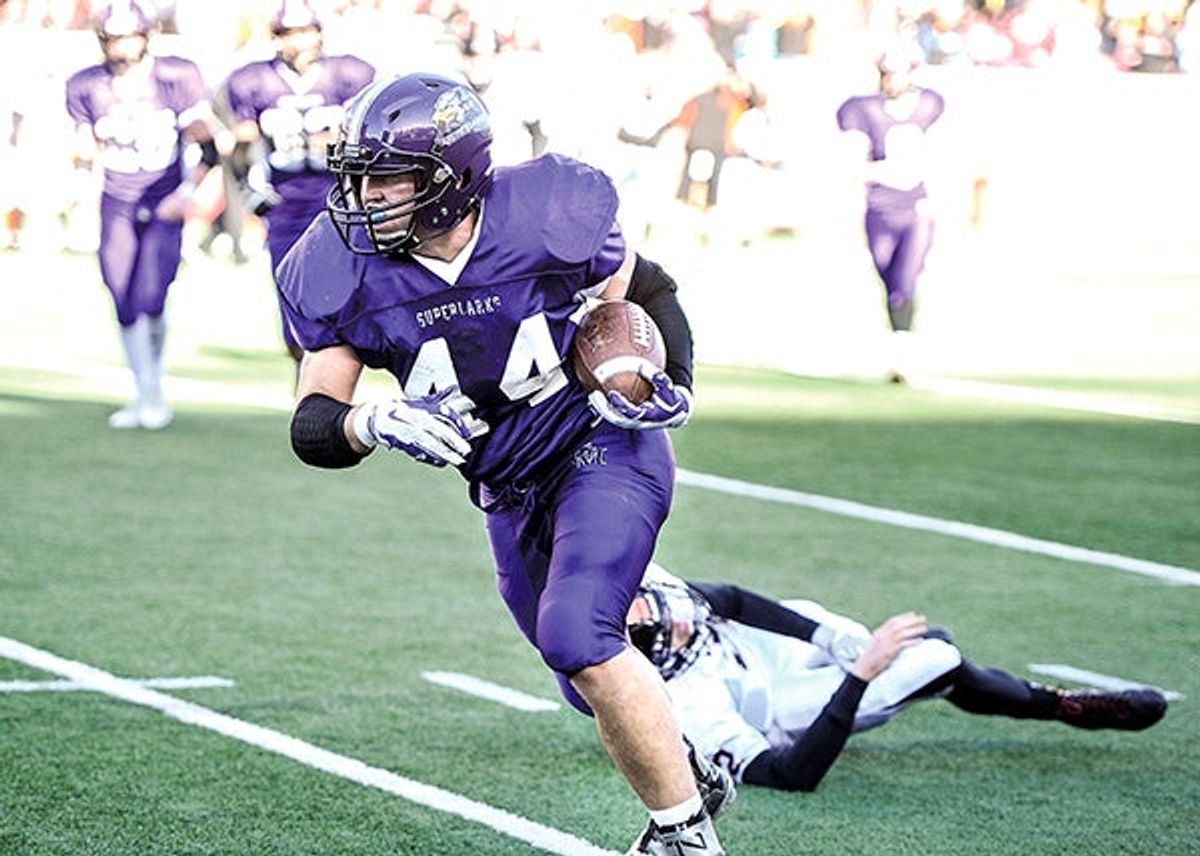 Football: Superlarks use big plays to power past Rockets for...