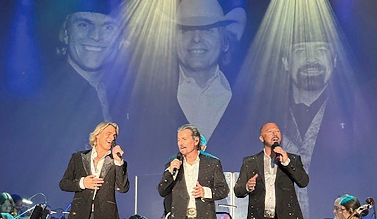 Paramount Theatre shines in return to the main stage after renovation