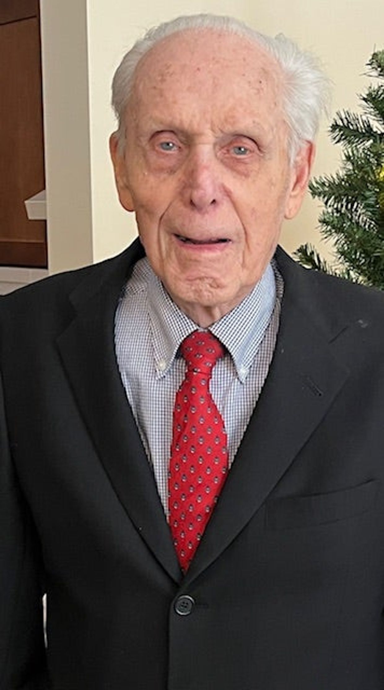 Bernard John Hukee, Jr, 96