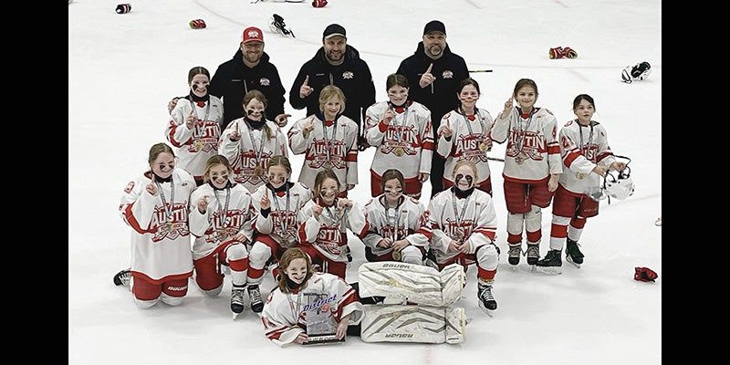 Austin 10U girls hockey team wins District 9 championship