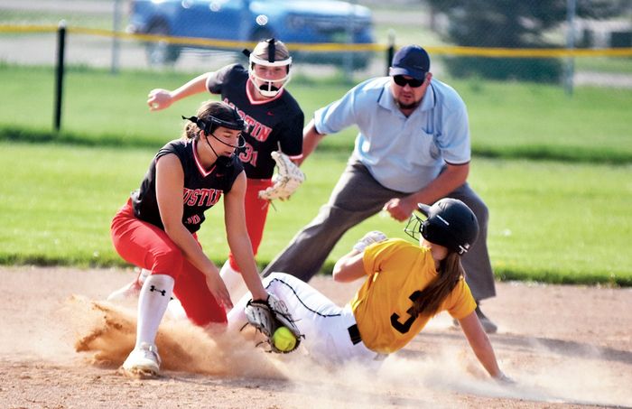 Cougars down Packer softball team