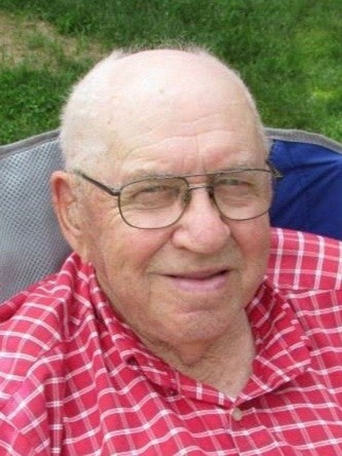 Marvin H. Thompson, 95