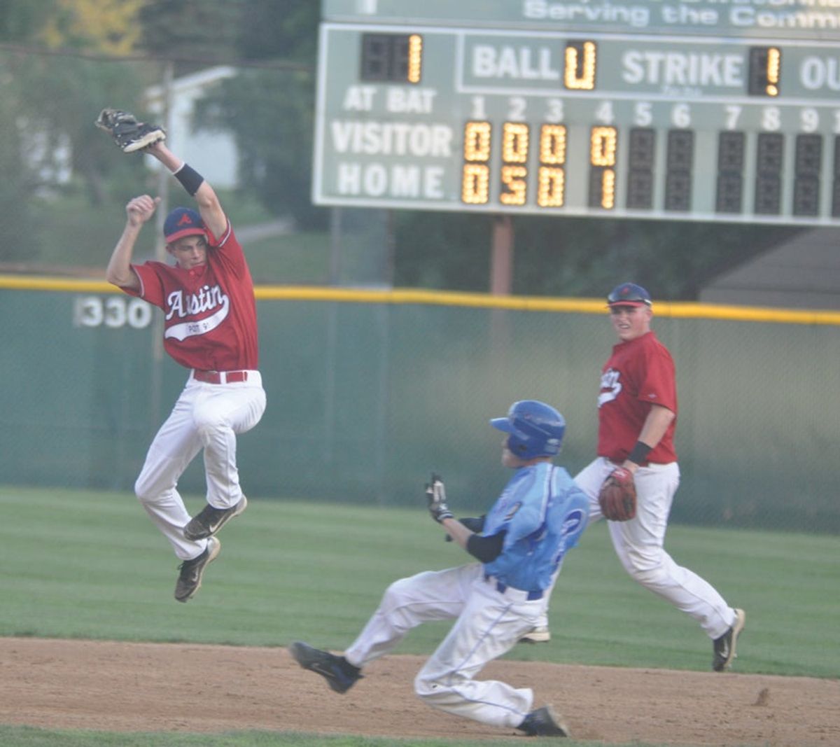 Packer baseball team sweeps Albert Lea
