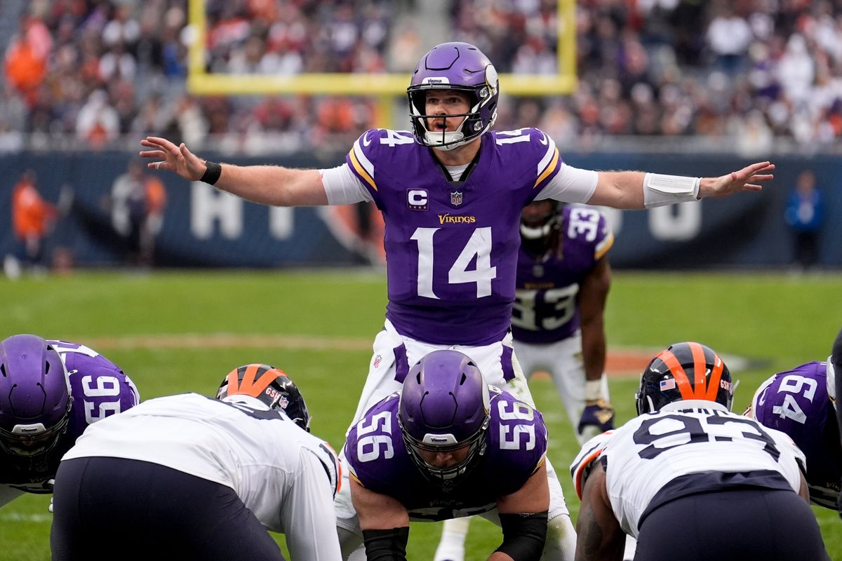 Vikings staying on track behind Sam Darnold's composure and confidence