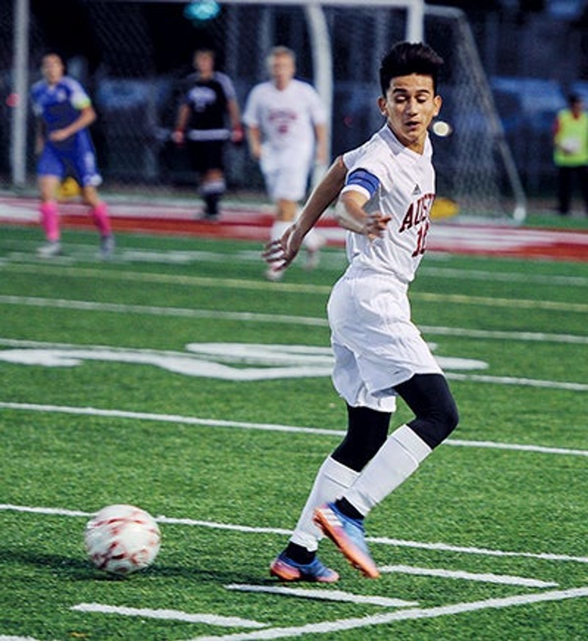 Austin boys soccer team tops Huskies