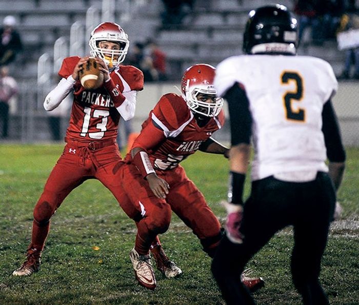 Football: Packers finish off Cougars