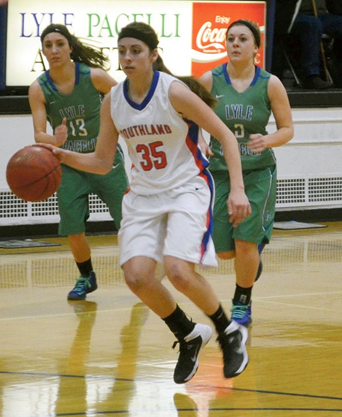 Lyle-Pacelli girls take down Southland