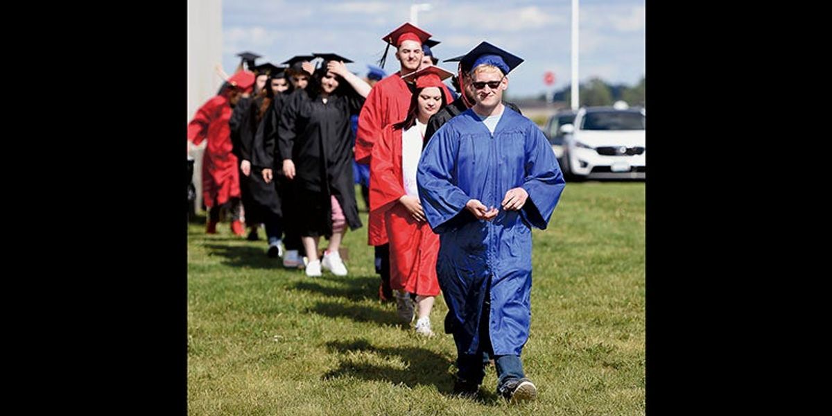 'You guys are an incredible class': SMEC graduates 32 in Thu...