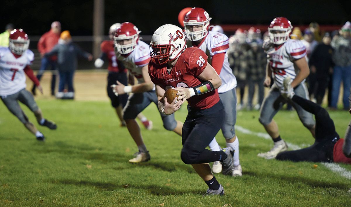 Cardinals shut down Hurricanes in playoff opener