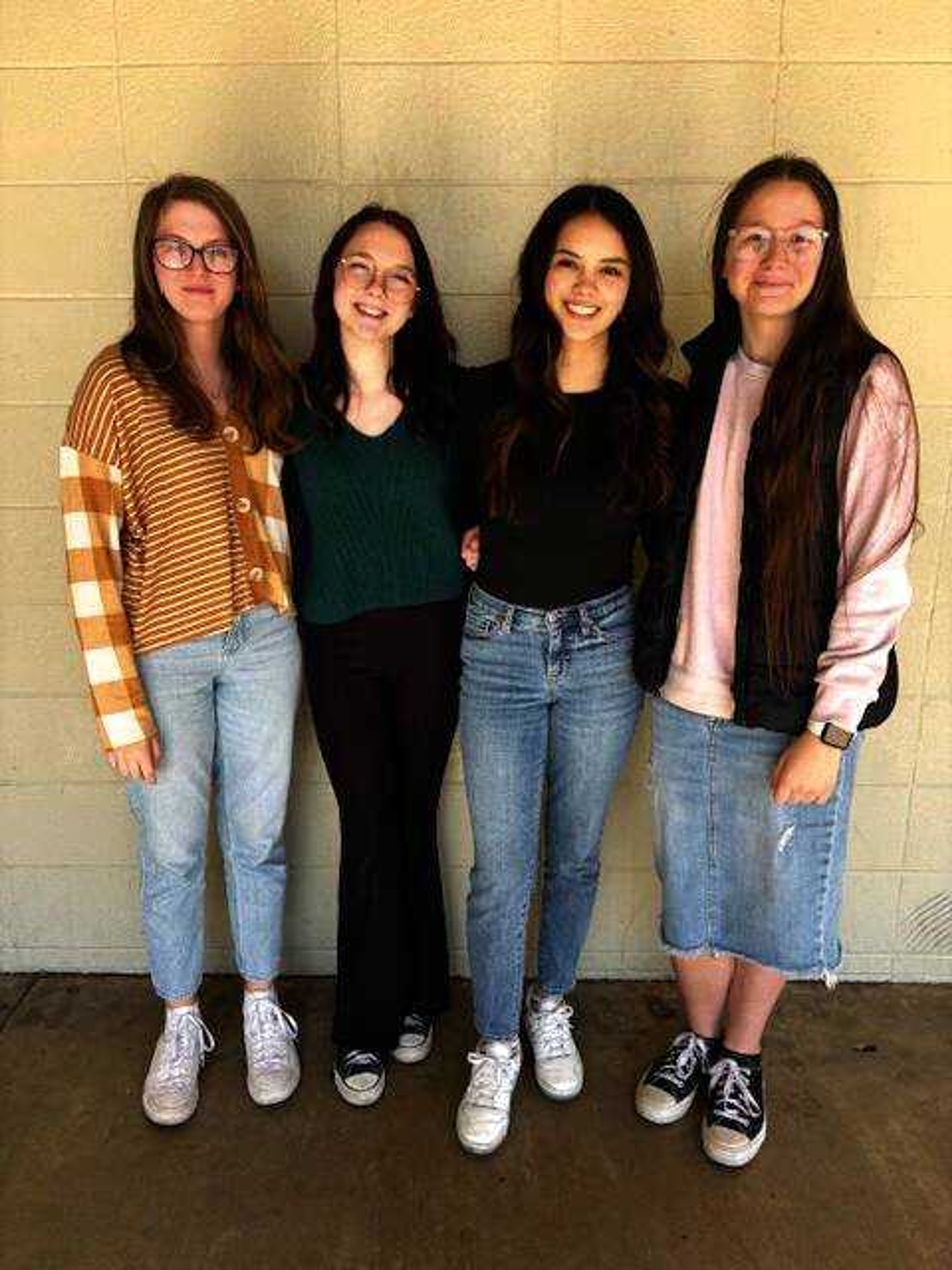 Three Students To Represent Doniphan At Girls State