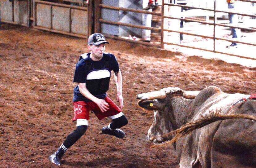 Foster To Hit Rodeo Circuit As Bull Fighter