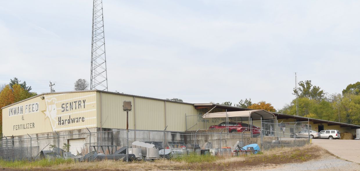 Community to honor Inman family’s 50 years in business at Le...
