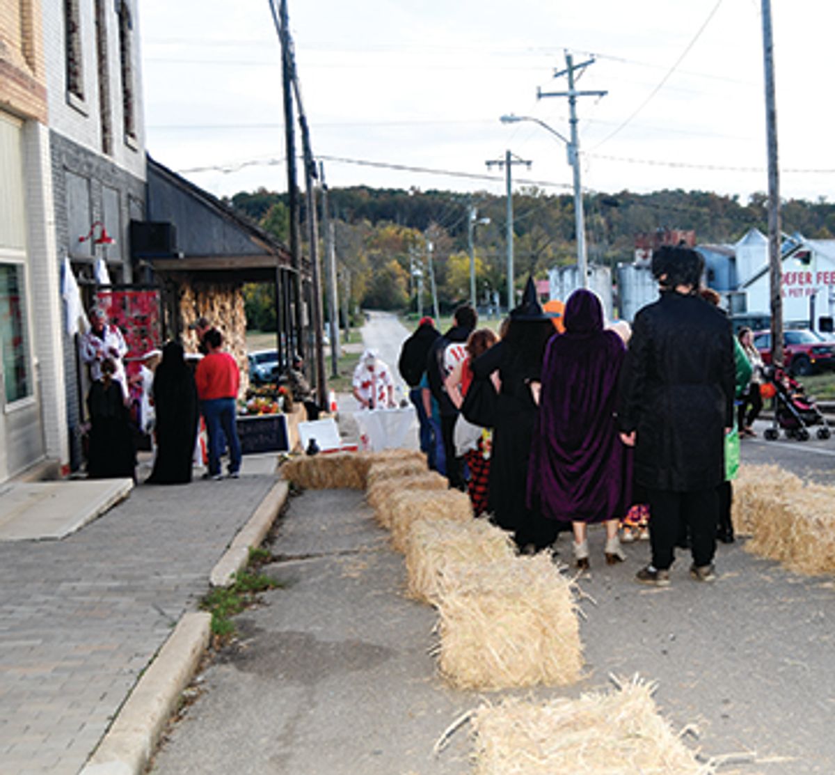 Doniphan families enjoy festive fun at annual Spooktacular