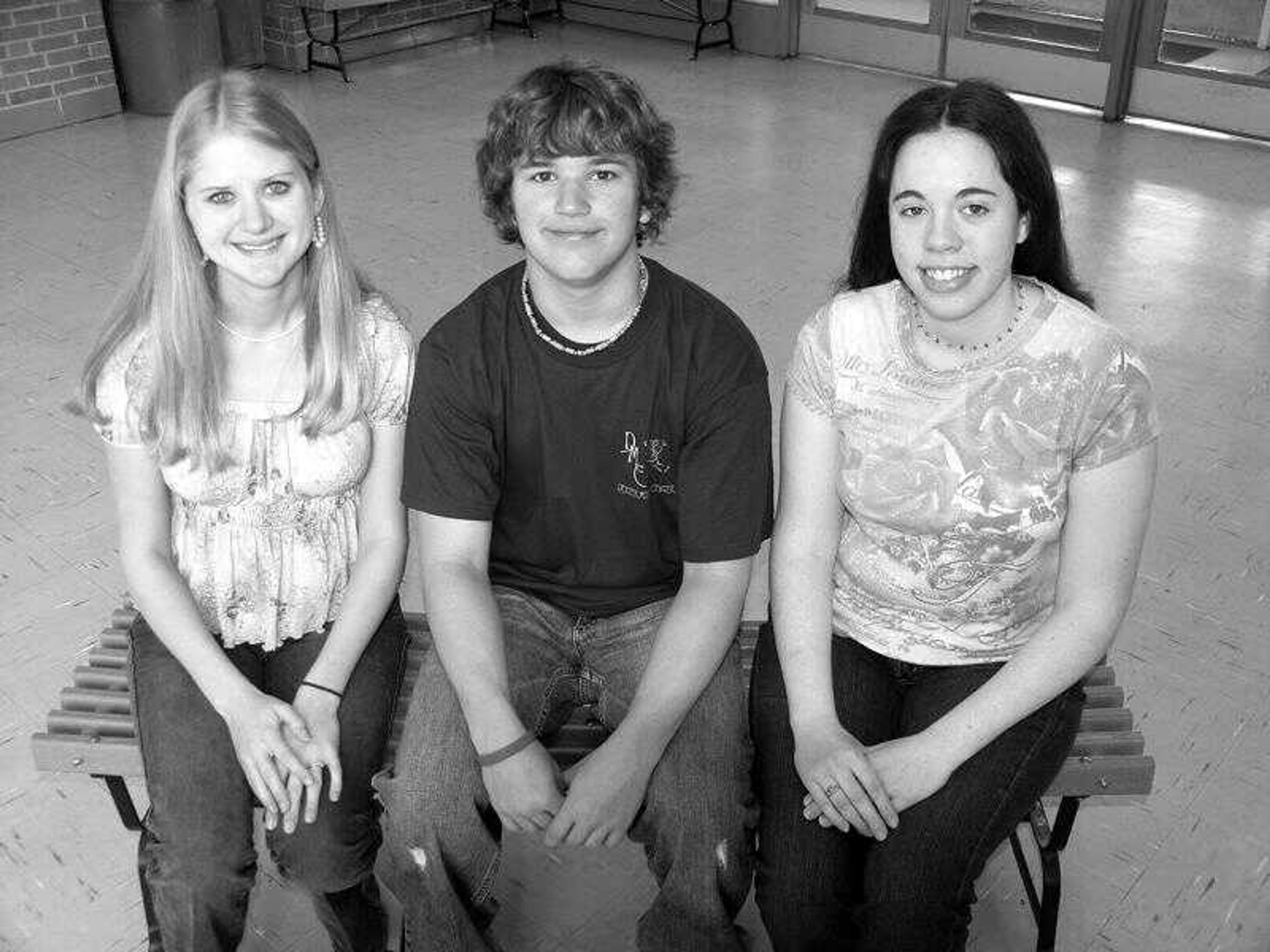Dexter music students excel in band contests