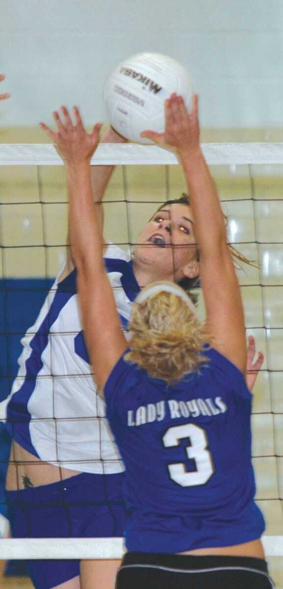 Dexter continues its winning ways; Bernie falls to Twin Rivers