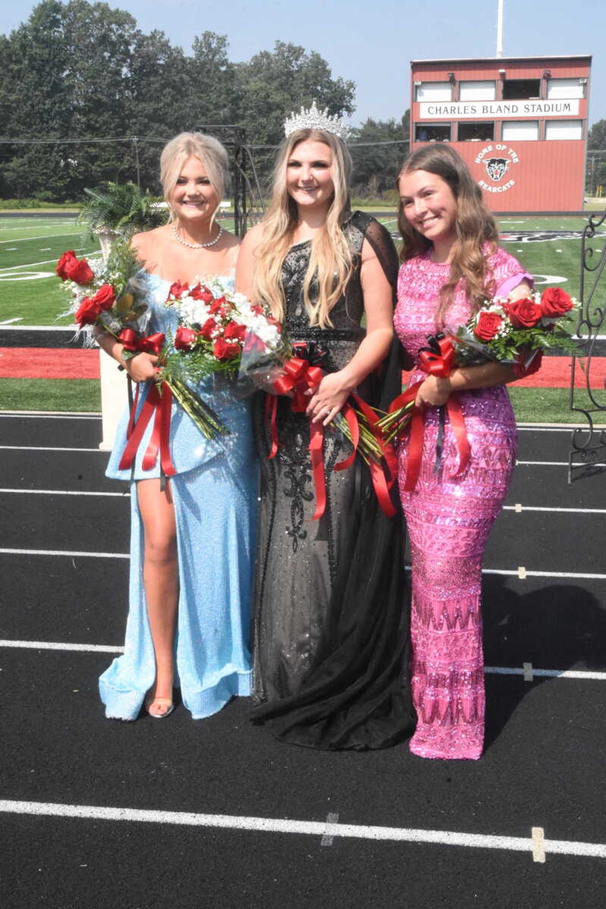 2023 Miss DHS crowned