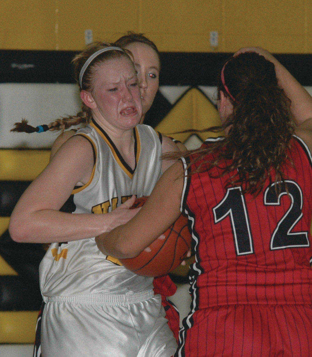 Goodrum, Lady Eagles rally to earn win over Lady 'Cats