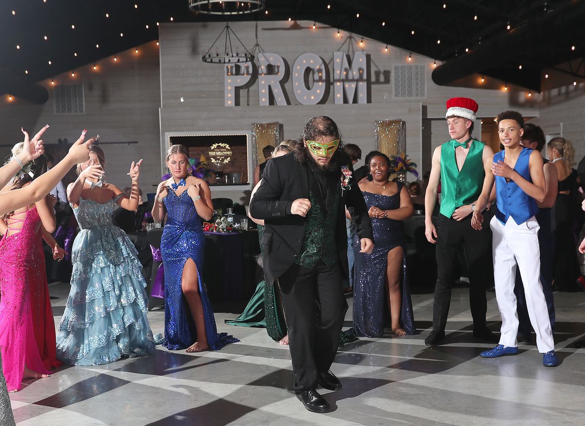 PHOTO GALLERY: Richland High School Prom